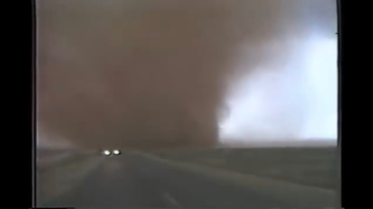 Tornado In Chillicothe, Texas, June 9, 1995 - YouTube
