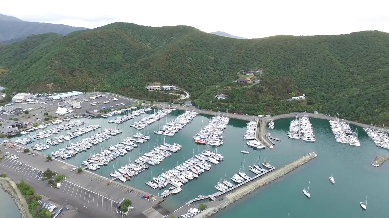 Waikawa Bay - Queen Charlotte Sound - YouTube