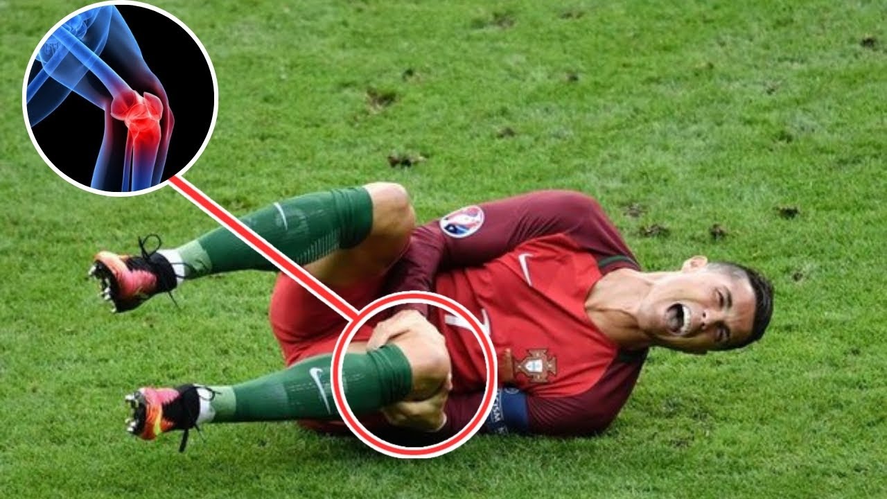 Most Heartbreaking Moments in Football - YouTube