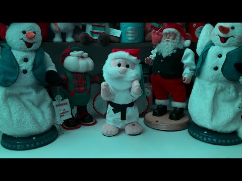 Gemmy Animated Christmas Kung Fu Santa Claus - YouTube