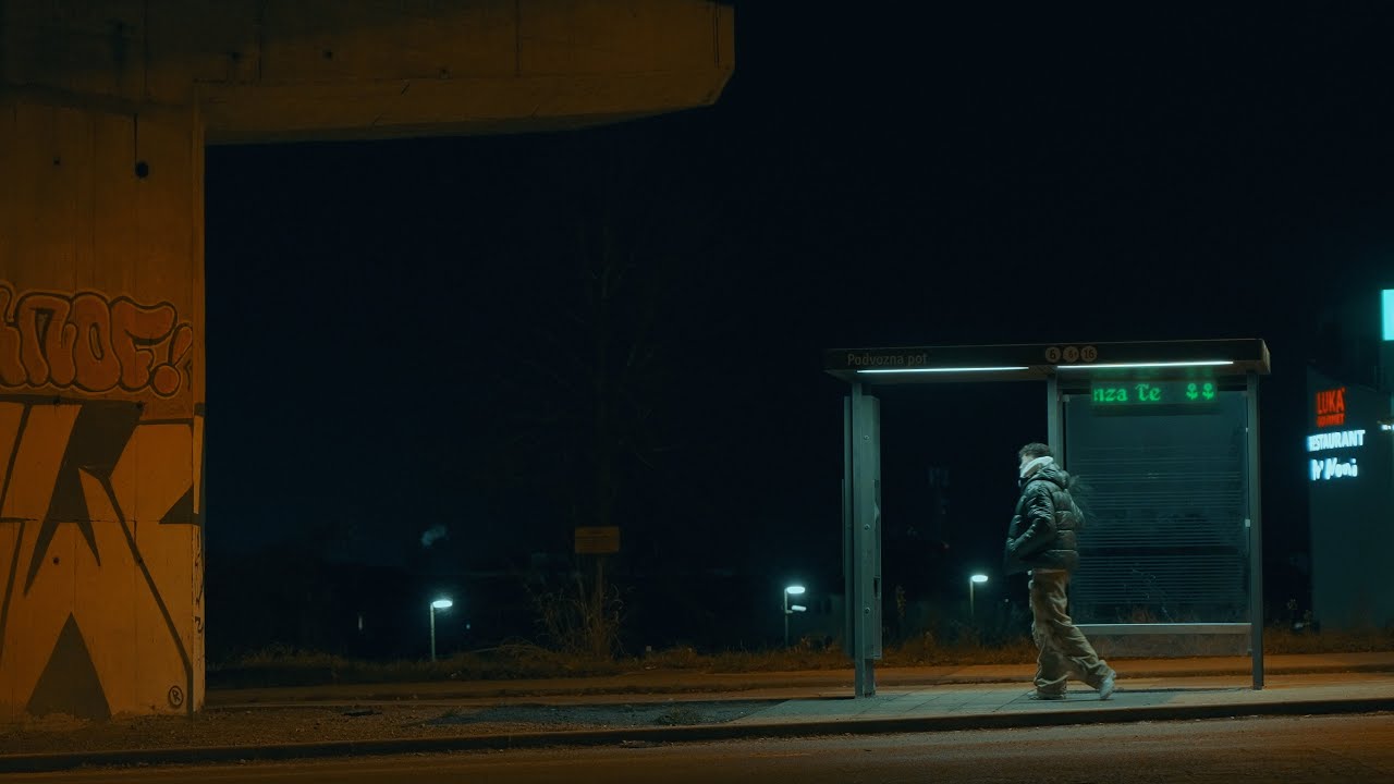 Out-Lot - SENZA TE (Official Video) - YouTube