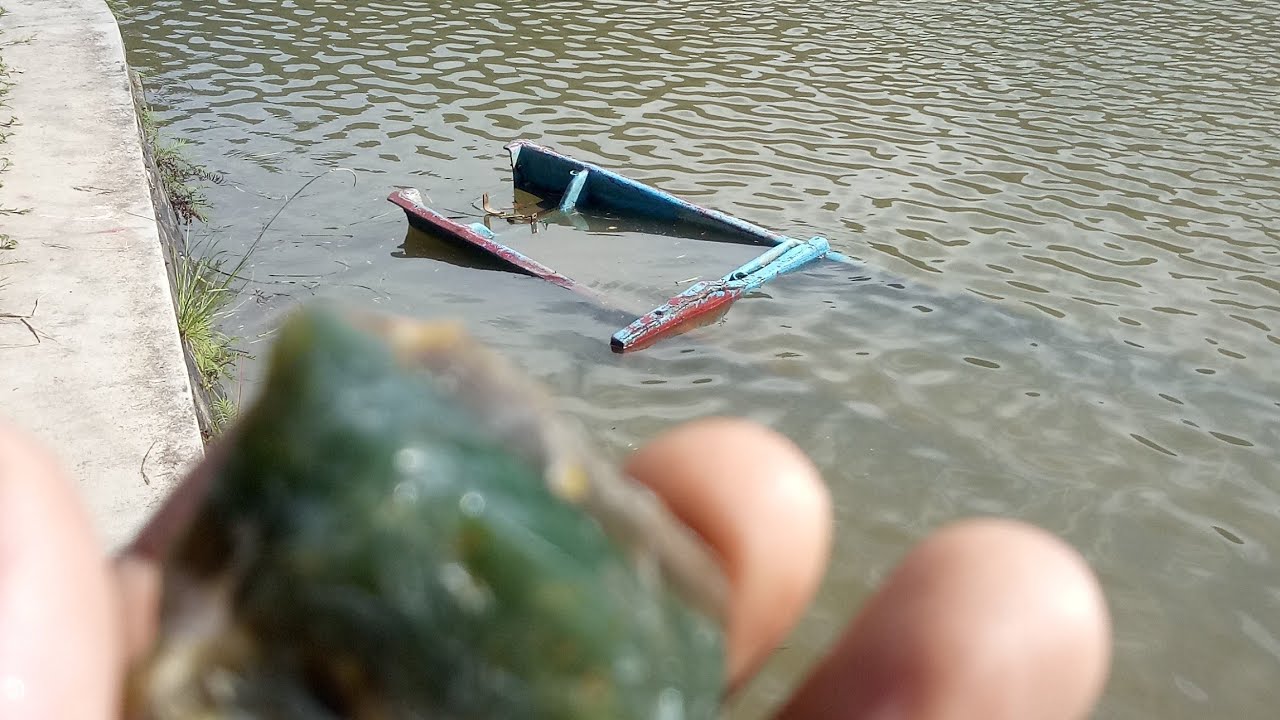 ADA PERAHU TENGGELAM DI TEMPAT WISATA TERNYATA PERAHU INI - YouTube