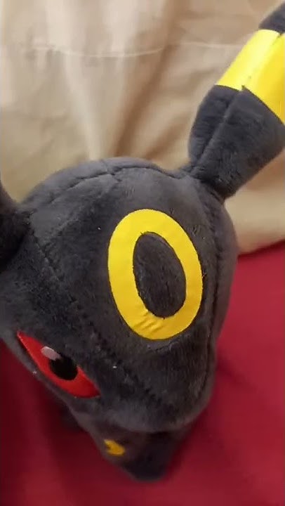 Umbreon spioled Sylveon a little bit too much - YouTube