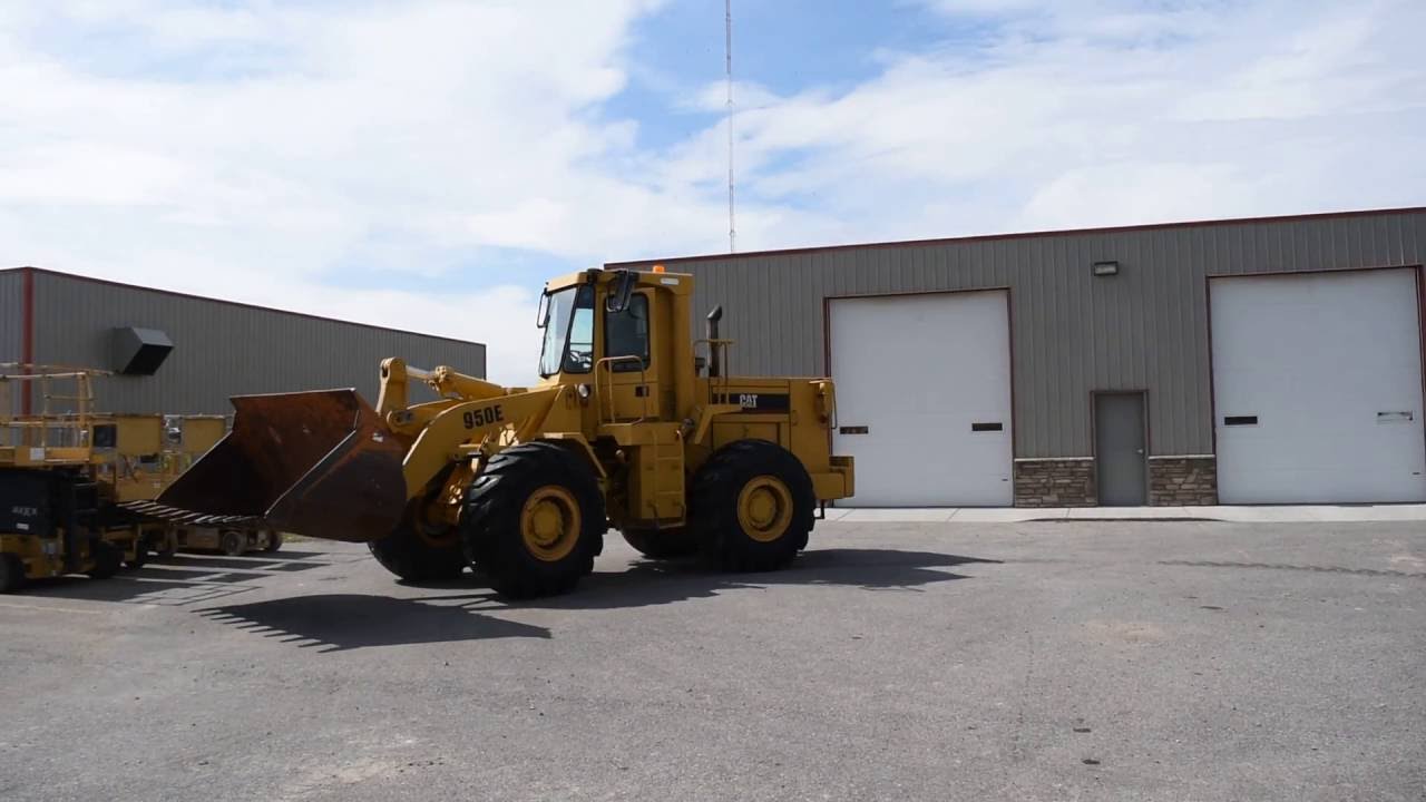 MusserBros Lot #588 - Wheel Loader, Cat 950E - YouTube