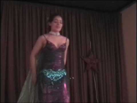 Bellydancer Sha'waza oriental isis wings