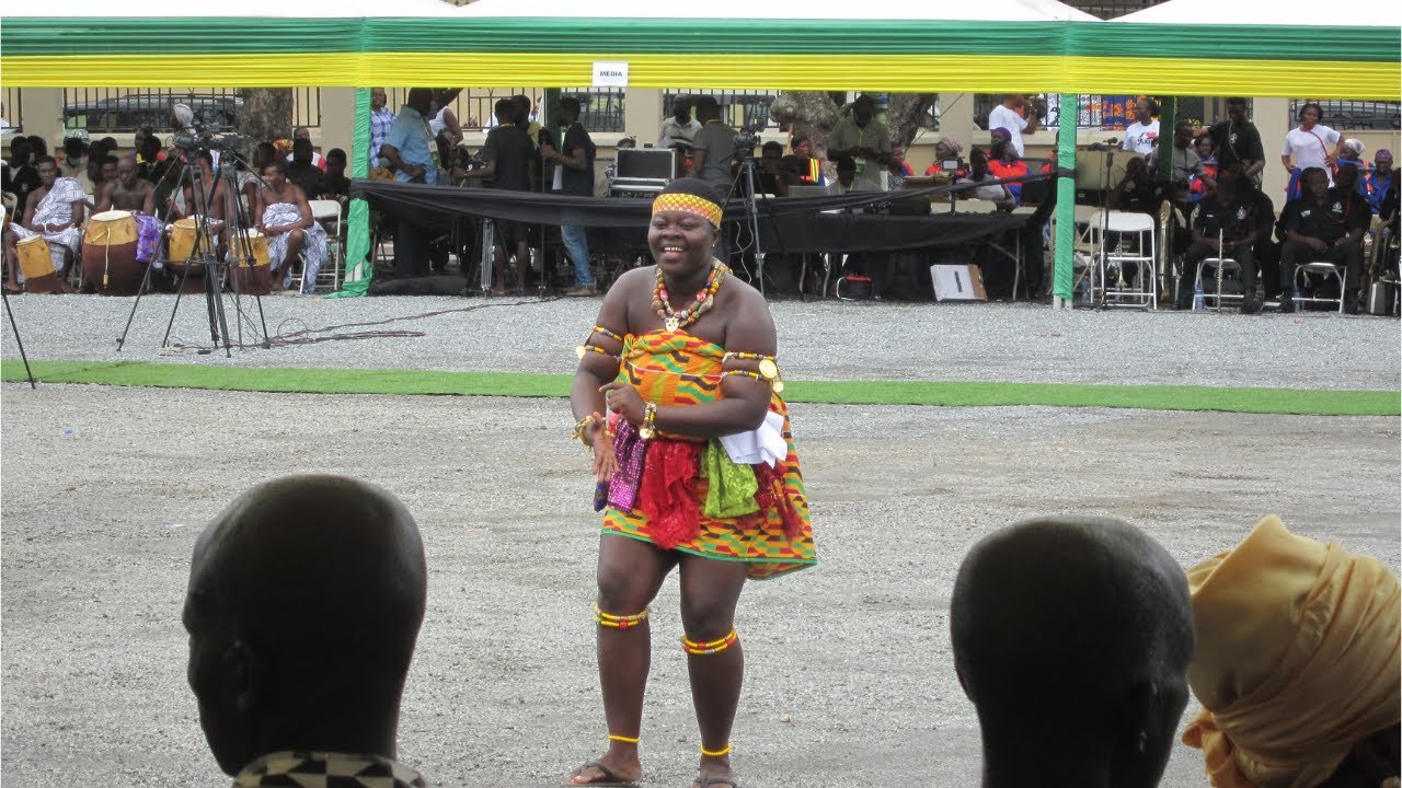 AKAN'S TRADITIONAL DANCE - YouTube