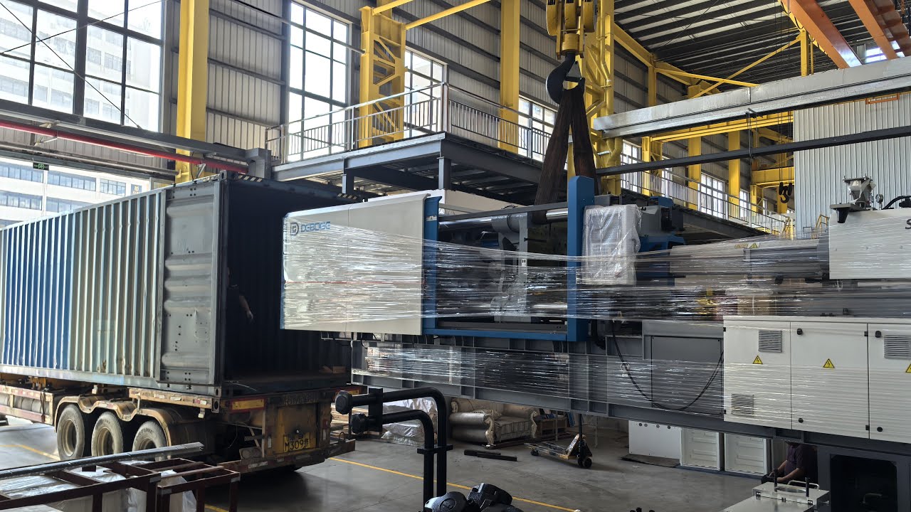 Injection Molding Machine Container Loading SM 450 - YouTube