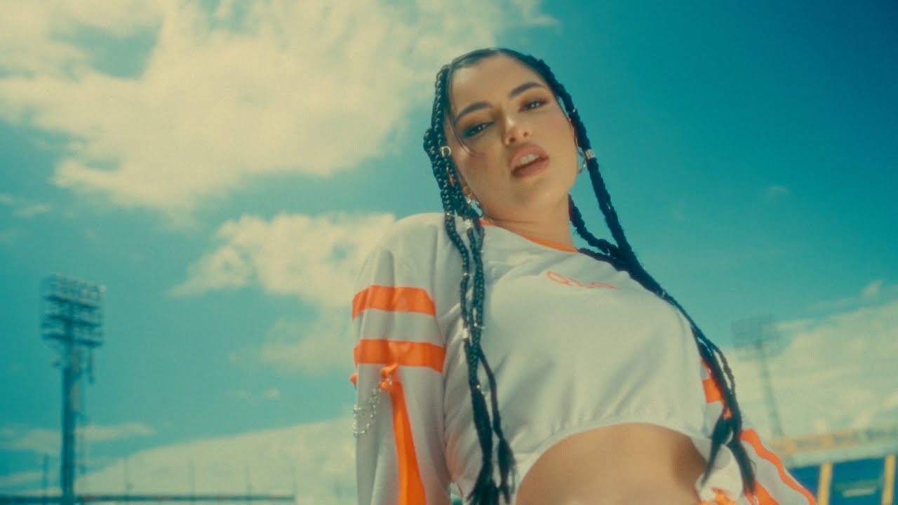 Briella - QLQ (Video oficial) Realtime YouTube Live View Counter 🔥 ...