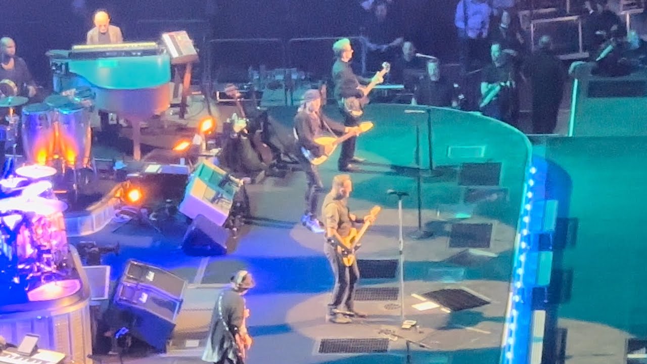 BRUCE SPRINGSTEEN “Backstreets” LIVE Kia Forum Los Angeles Inglewood ...