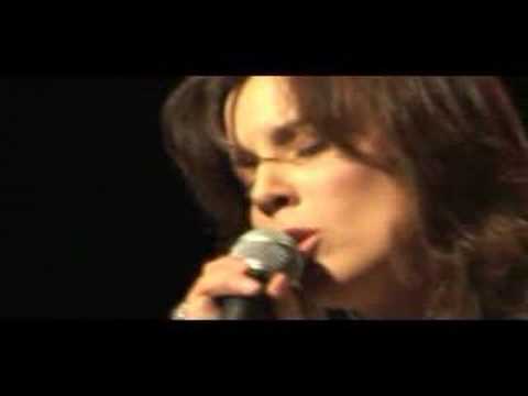 Alone - Christelle (Heart cover)