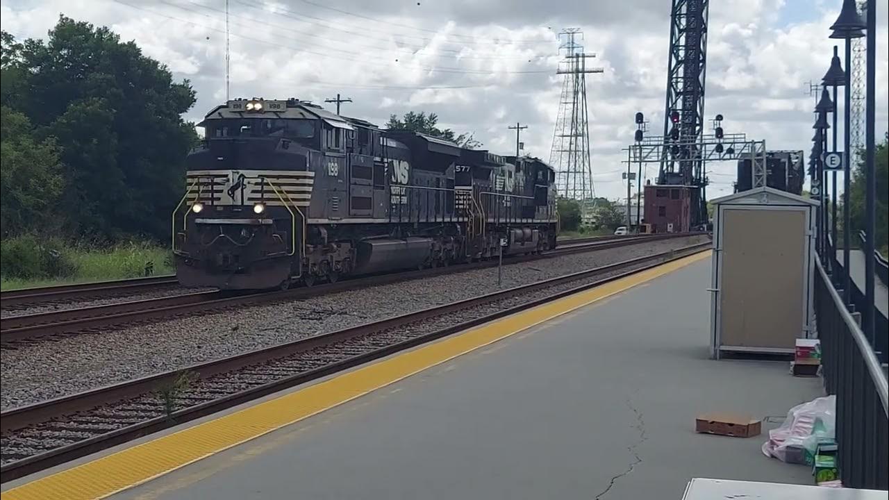 Eastbound NS Light Power finally gets cleared to proceed to Lamberts Point - YouTube