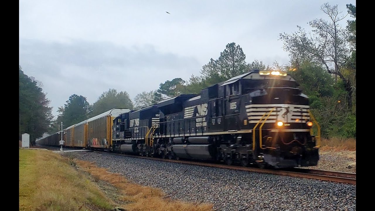NS 28T in Hopkins with SD70IAC 1185 leading & SD70ACC 1823 trailing - YouTube