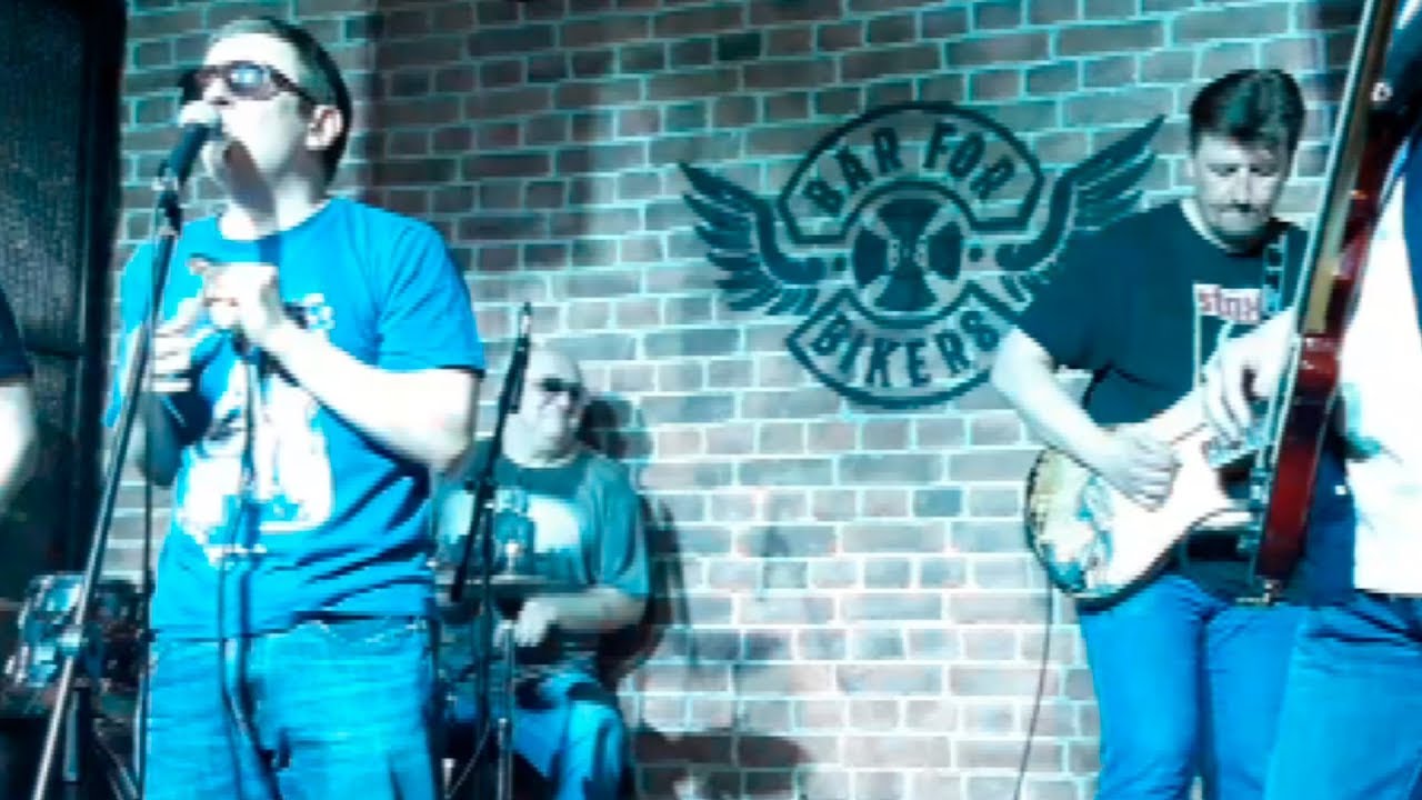 Movin' and Groovin' - Love The Game Band - YouTube