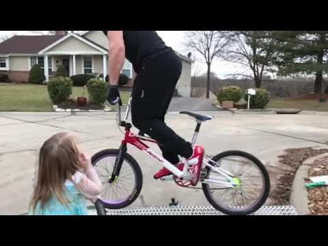 Zac Barron - YouTube