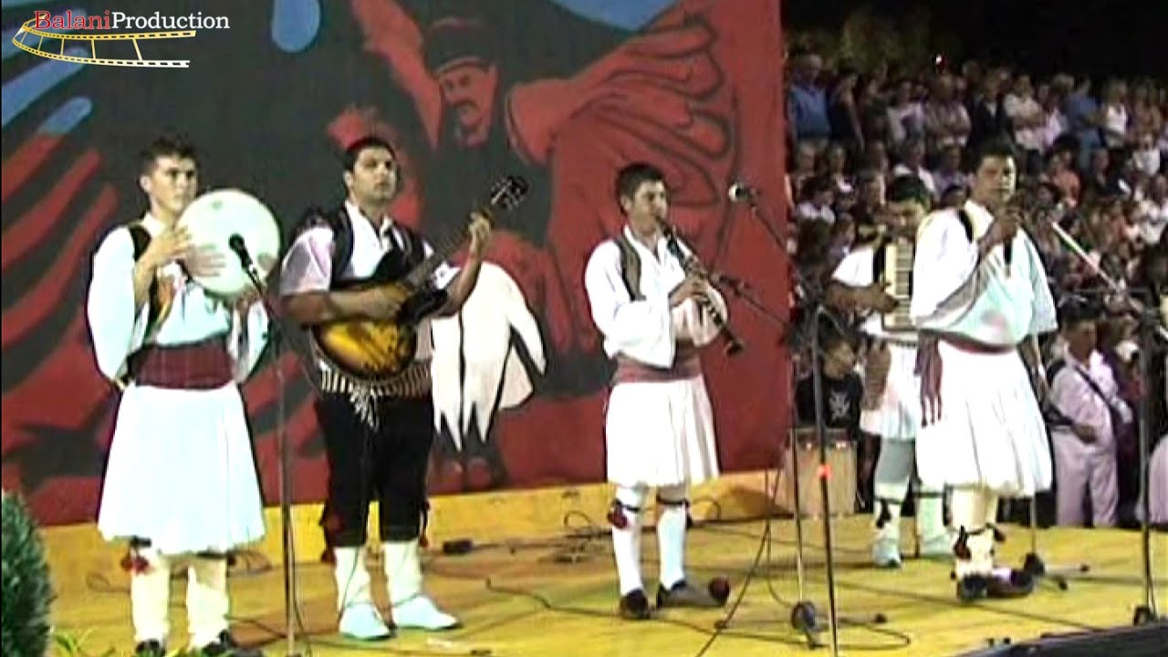 Rolandi Latifi - Trendafili i Çamerise, Sarande 2009 - YouTube