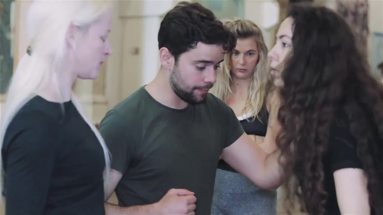 Fight Performance 28th April - YouTube