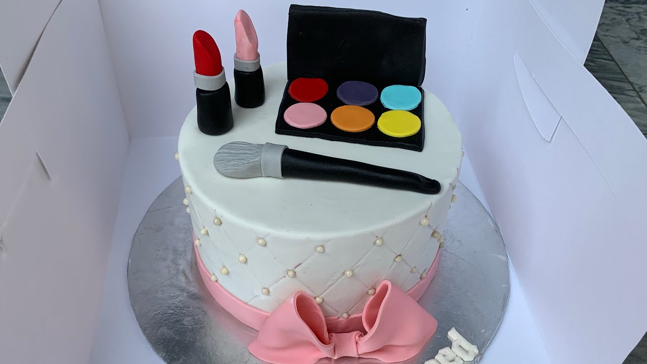 Makeup Theme Cake - YouTube