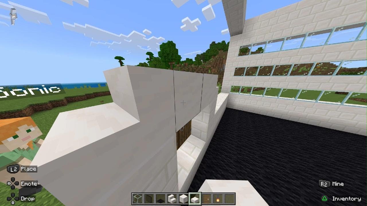 How to make Minecraft house for beginners - YouTube