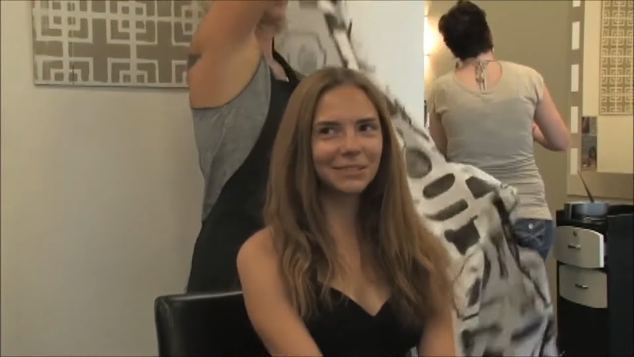 Jitse - Pt 1: She Shaves All Her Hair Off (TA77.net Mini) - YouTube