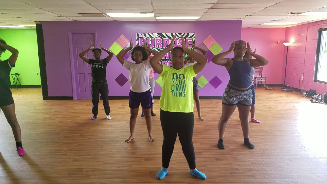 Senior Dance Company "Poison Ivy" dancing to beautiful black princess ...