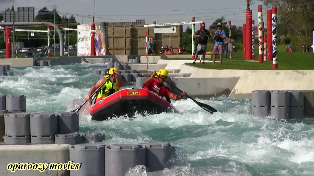 Crazy Rafting R4 Action at the Wero Whitewater Park - YouTube