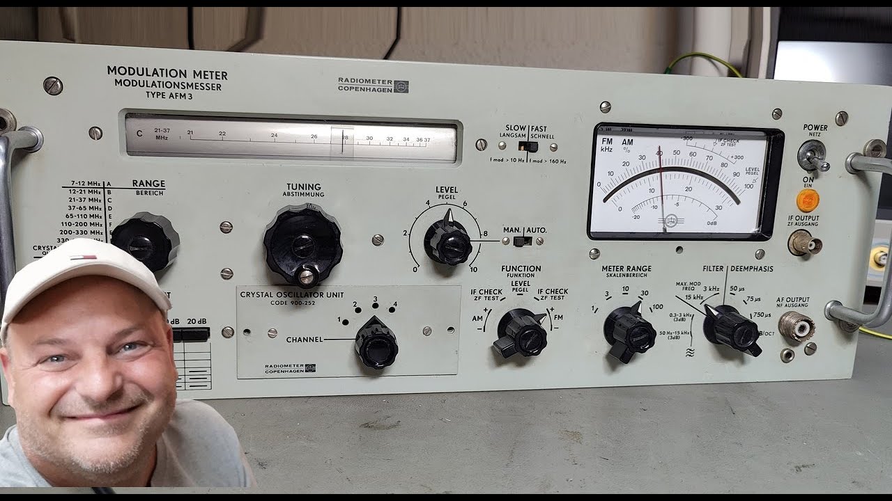 Radiometer AFM3 Modulation meter 3-1000MHz 1979 test teardown - YouTube