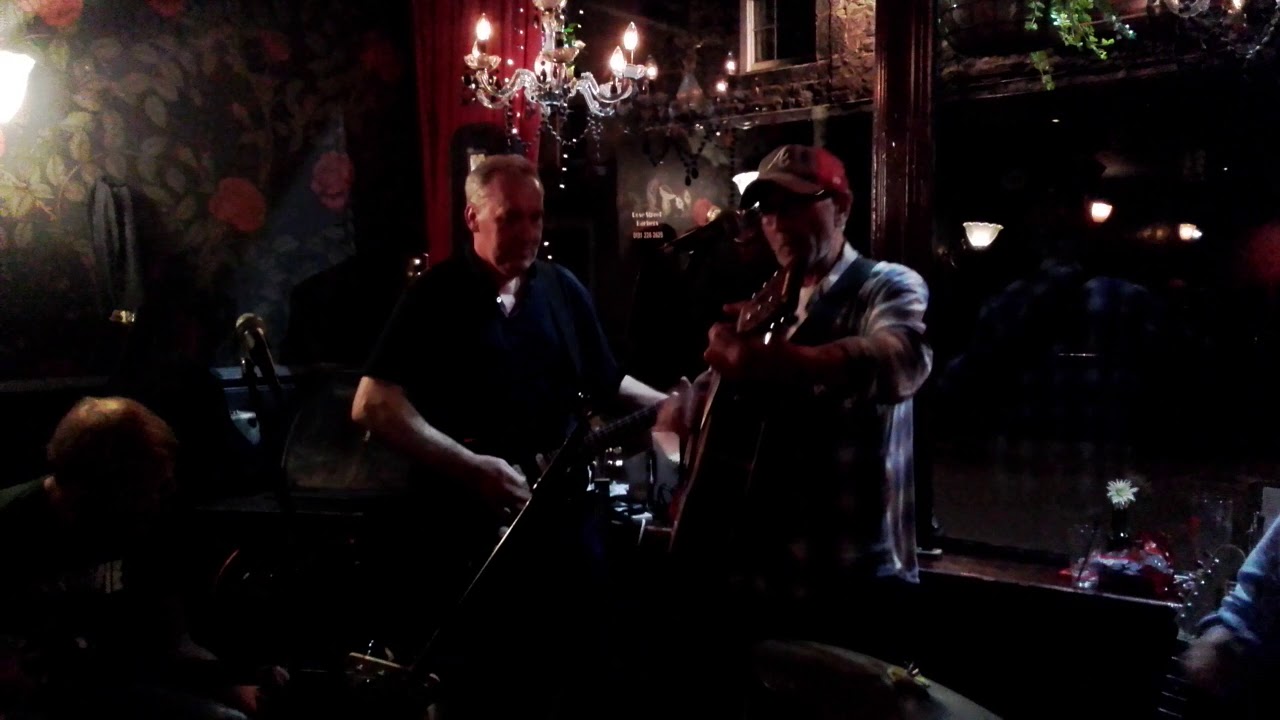 John Ferrier & Reg Anderson, 8 jun 2017 Rose & Crown - YouTube