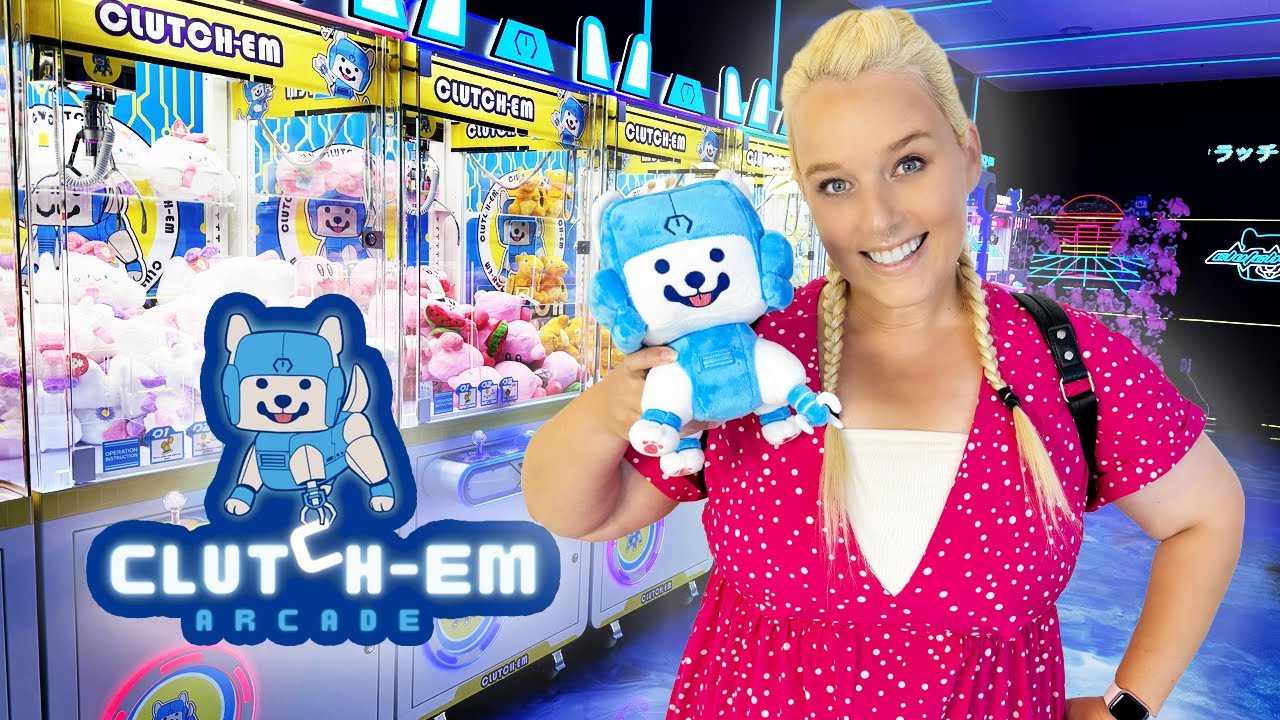 Texas Sized Claw Machine Wins at Clutch-Em! - YouTube