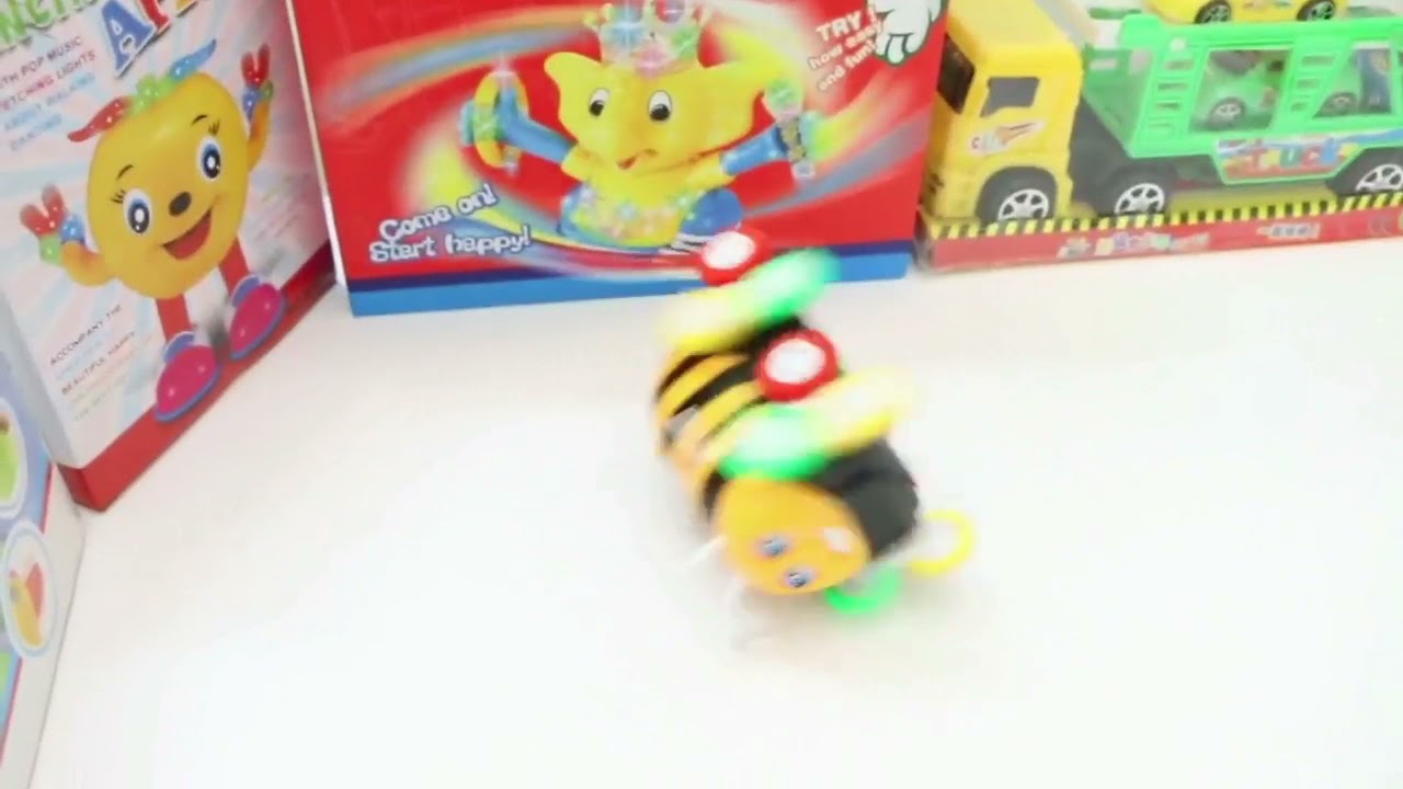 Funny Bee 360 Degree 4 Wheel Drive Omni-Directional Tumbling Swinging ...