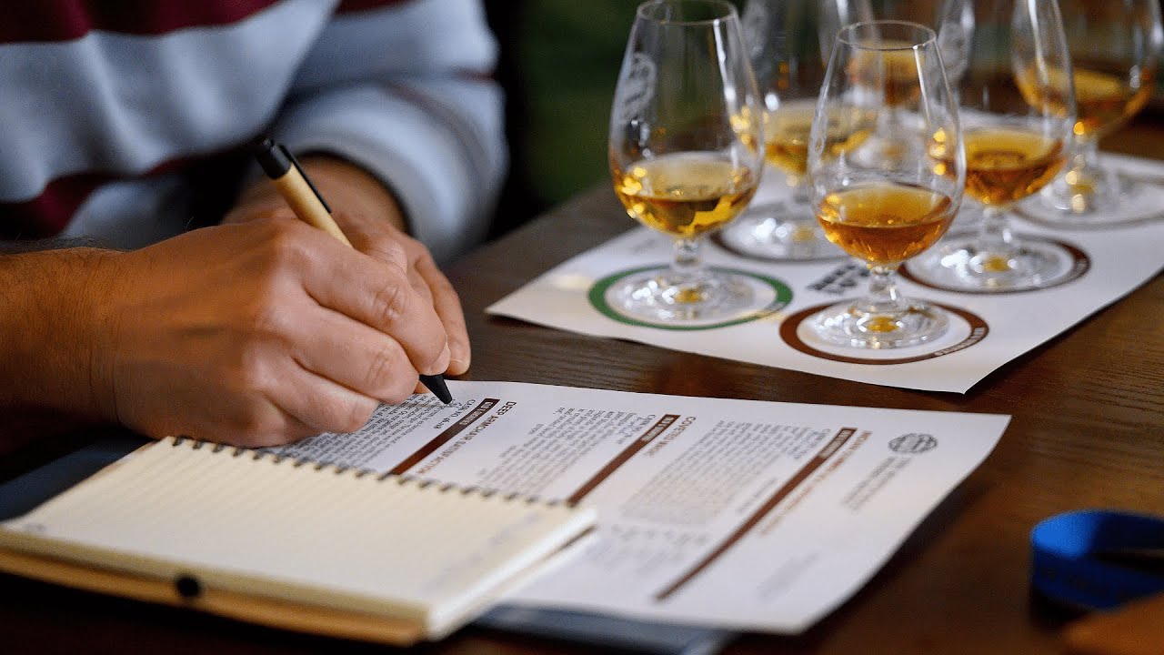 What Is A Whisky Tasting Panel? - YouTube