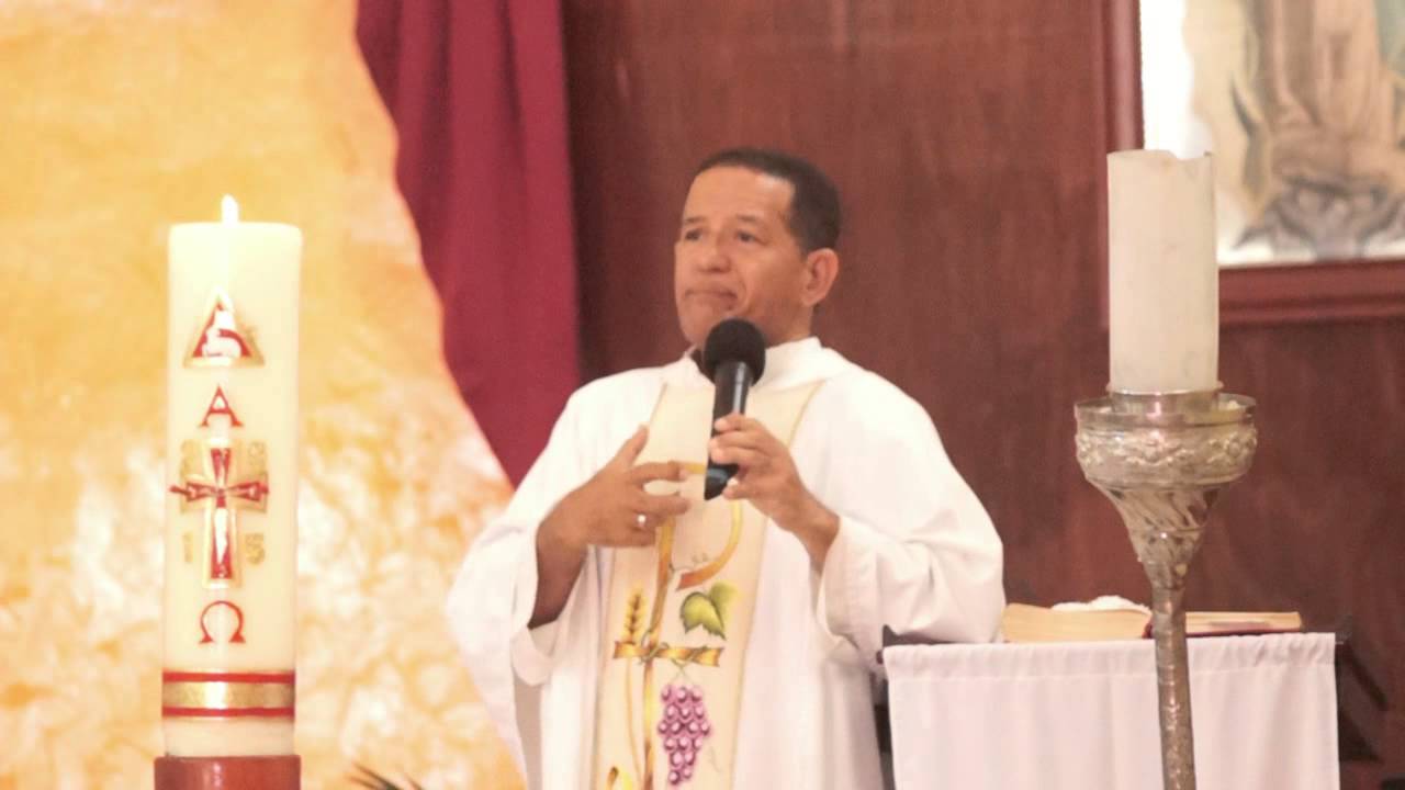 Padre Jesus Alberto Martinez Jimenez homilia Domingo de la Misericordia ...