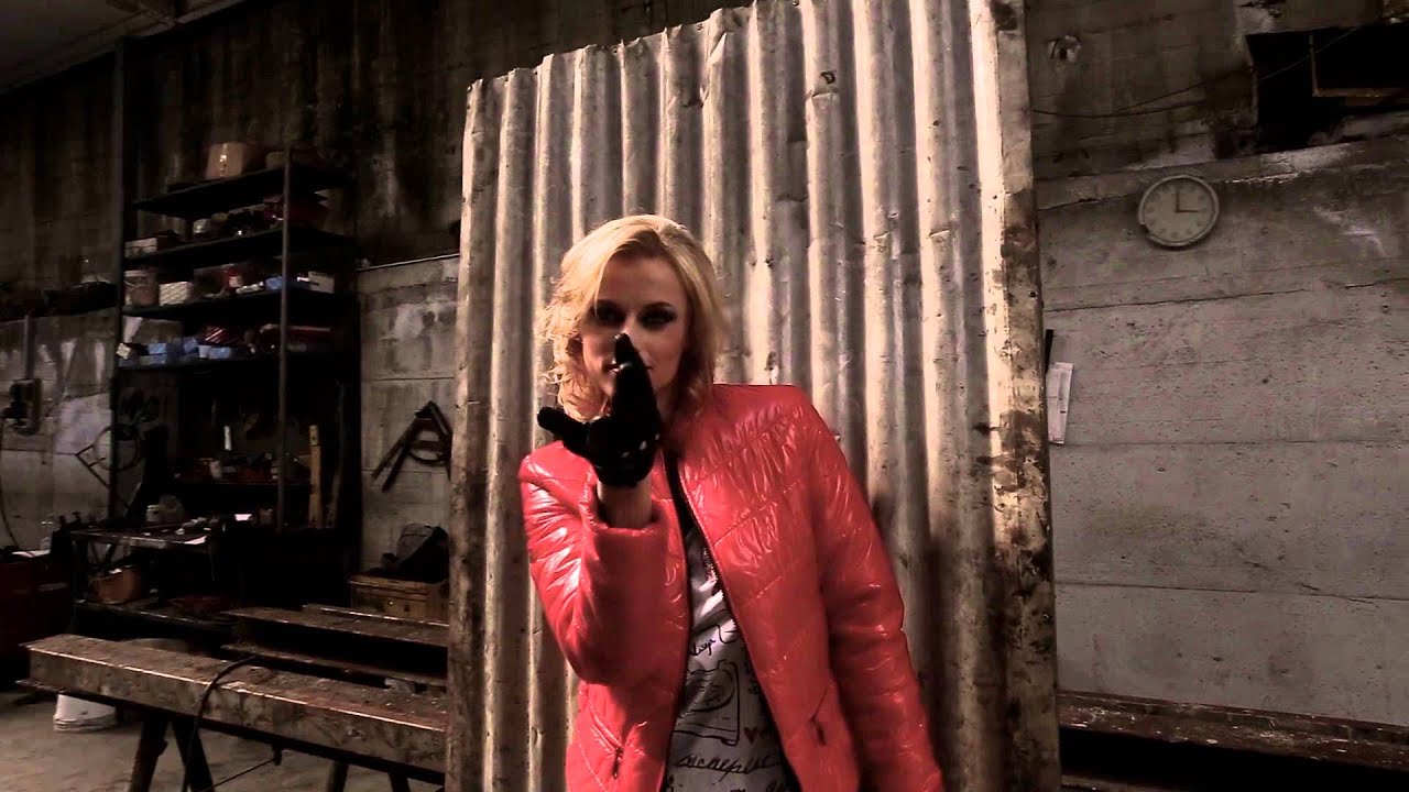Backstage Alisya Fall-Winter 2013/2014 - YouTube
