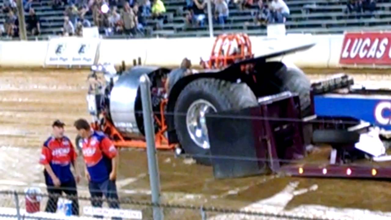 One of Two rotary engine pulling tractors in the world ! The other is ...