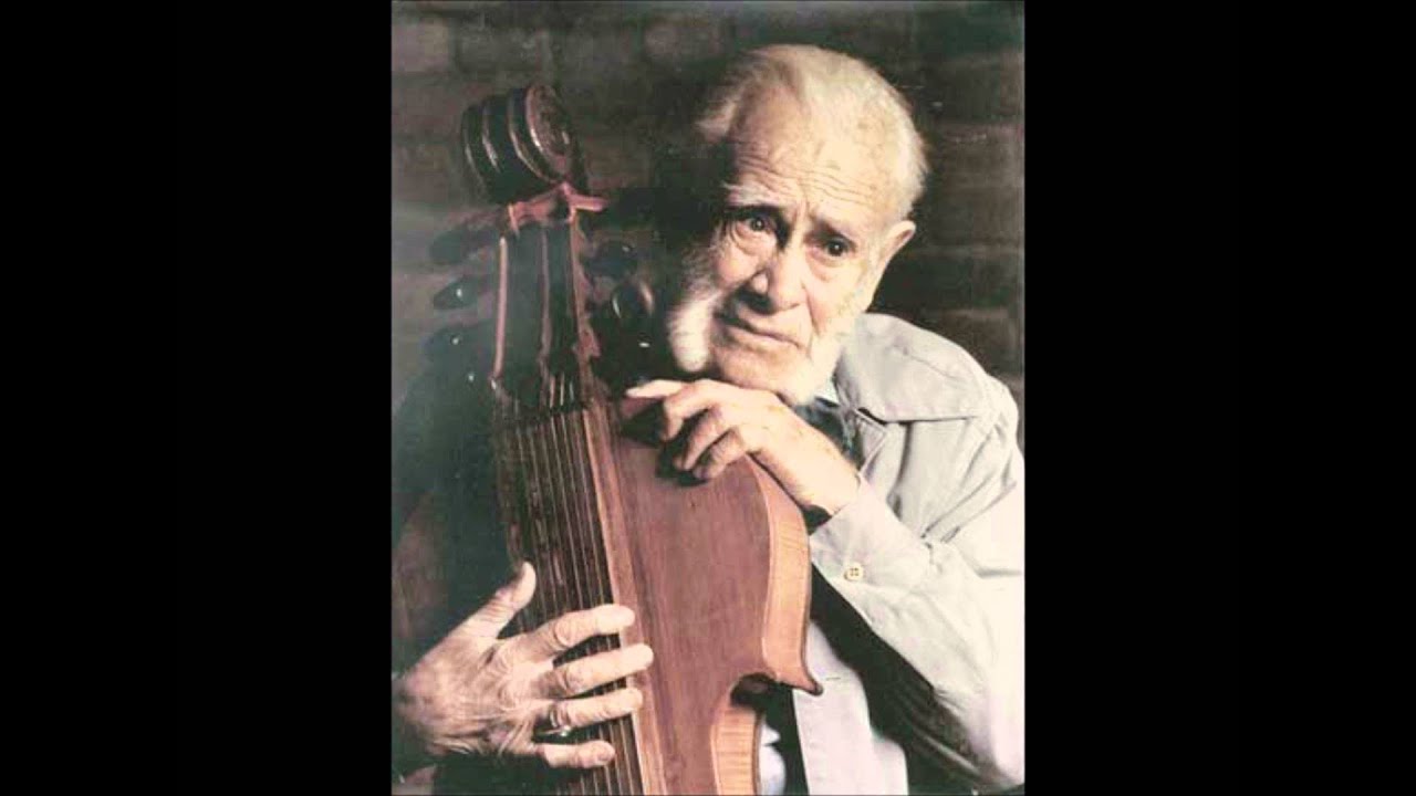 John Jacob Niles - "The Hangman" - YouTube