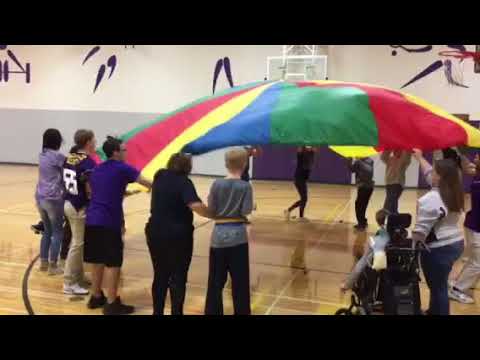 Peer PE PARACHUTE DANCE - YouTube