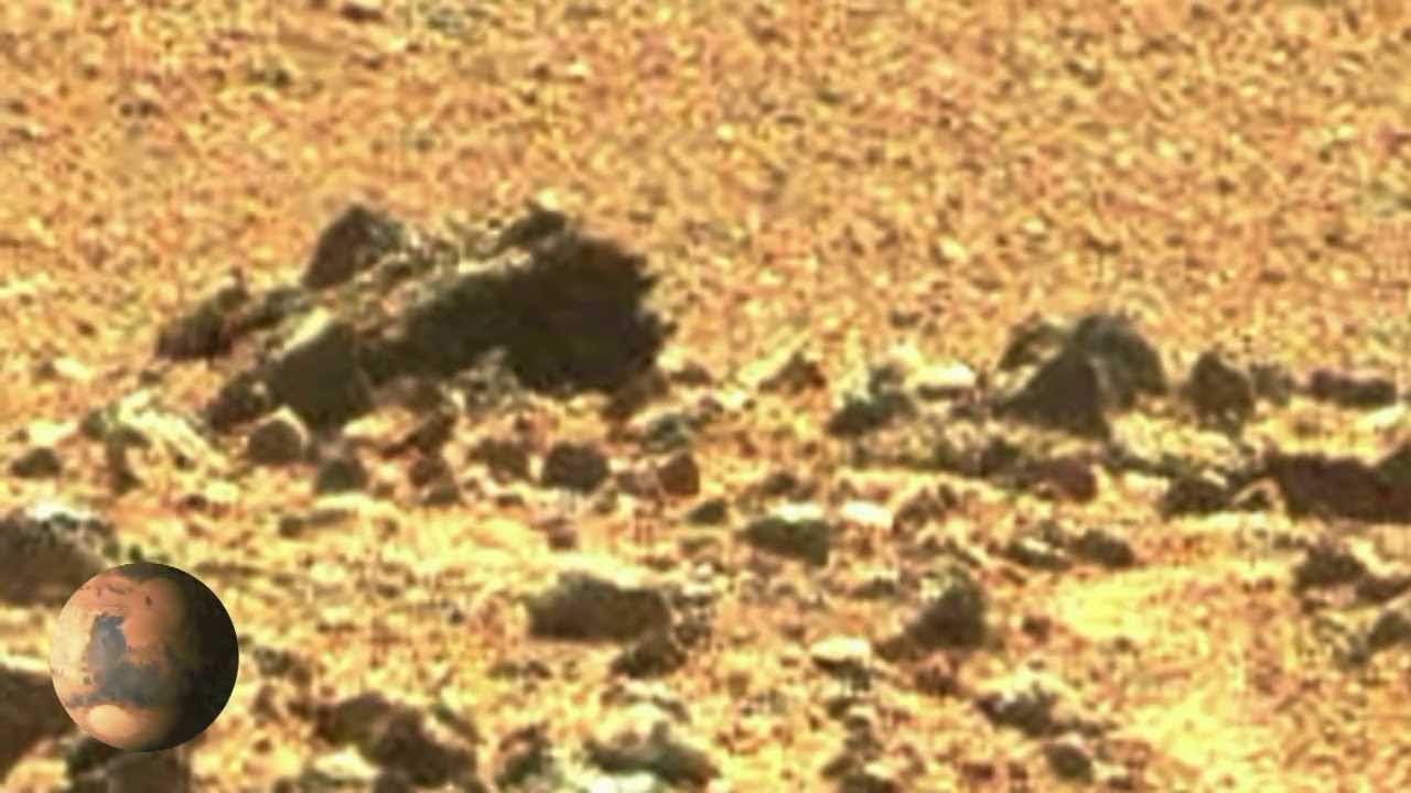 Mars Curiosity,Strange Rock creature,l'étrange rocher, - YouTube