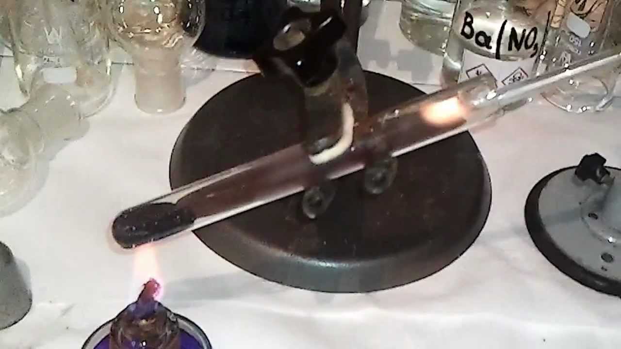 Spalanie amoniaku w tlenie - YouTube