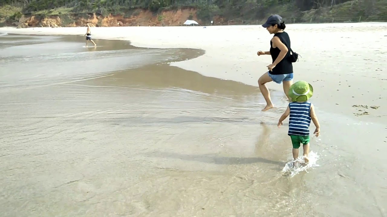 Akito goes to the beach - YouTube