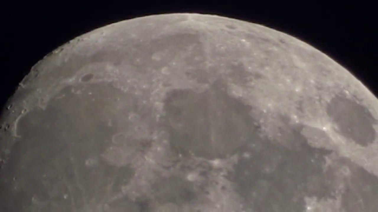The Moon - 200 x Zoom - YouTube