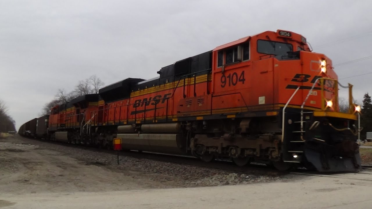 BNSF Coal Train Passes Track Flags at Agency, Iowa - YouTube