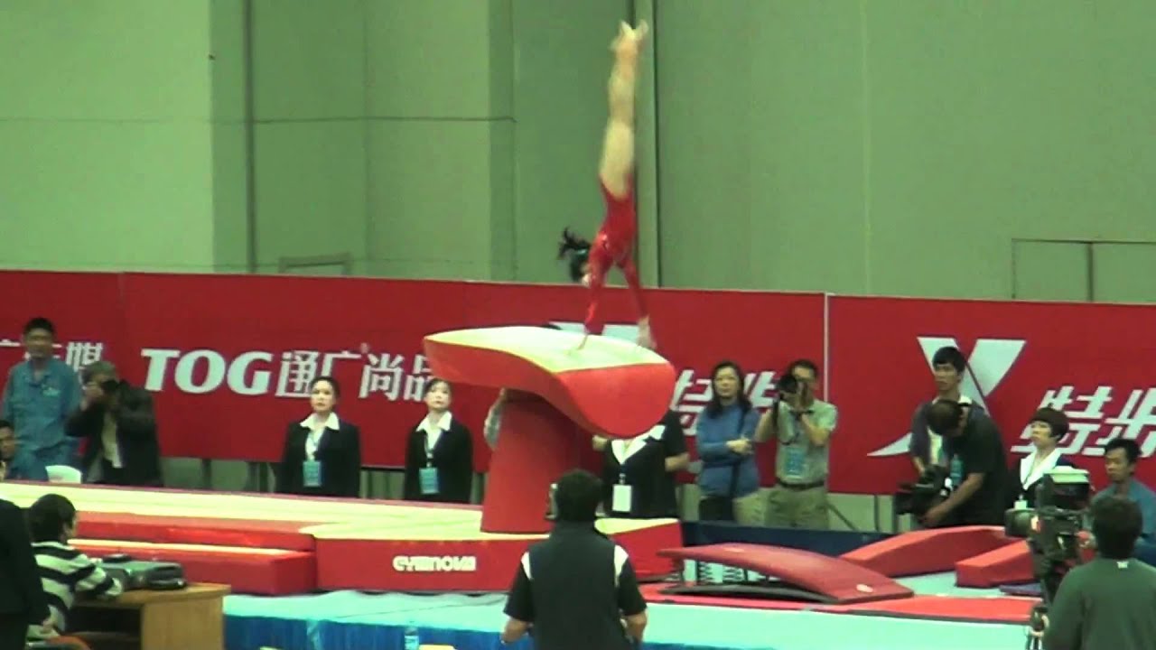 Li Yiting ef vt2 - YouTube