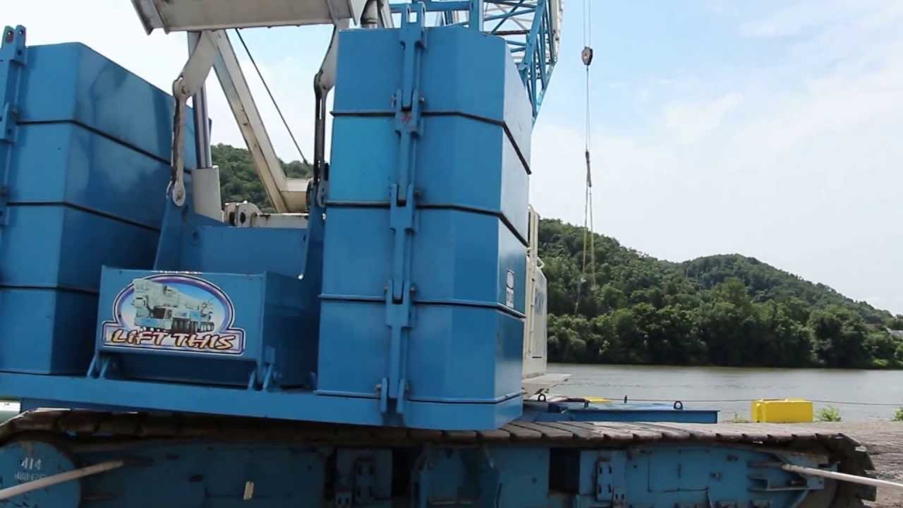 Off-Loading Pipe From A Barge - YouTube