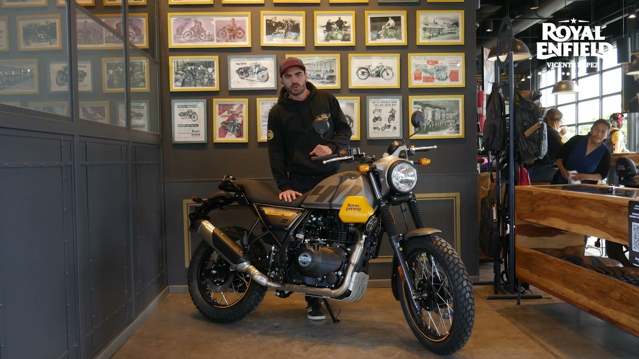 Scram 411 Graphite Yellow - Royal Enfield Vicente Lopez - YouTube