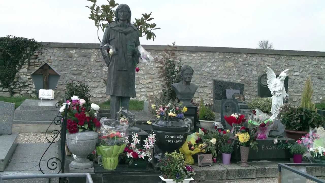 HELLO KITTY - TOMBE DE CLAUDE FRANCOIS - DANNEMOIS - FRANCE フランス 프랑스 法國 ...