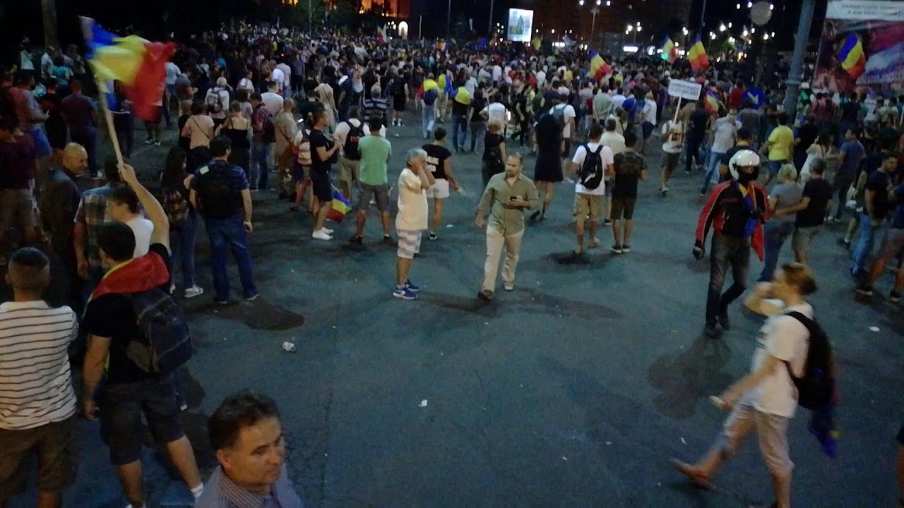 Protest Romania Bucuresti 10 August 2018 Piata Victoriei - YouTube