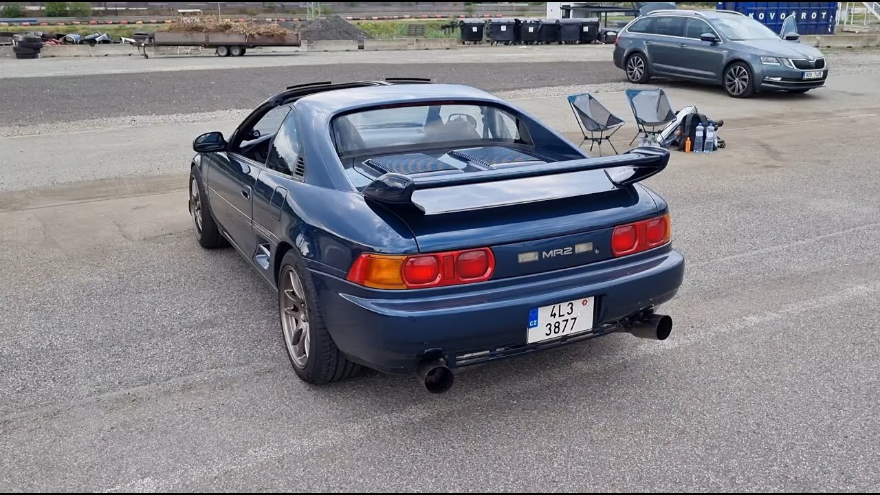 Toyota MR2 Turbo (SW20) na okruhu v Sosnové - YouTube