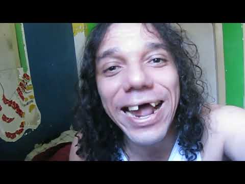 0046 - EU FICO MUITO FEIO SEM BARBA E BIGODE