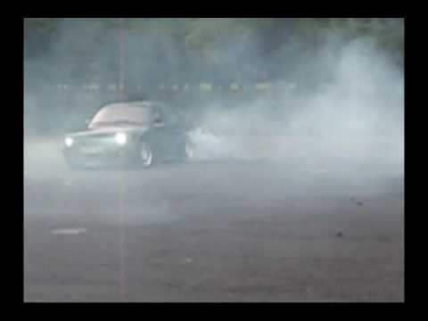 BMW E30 (music: Fatboy Slim - Push the tempo)