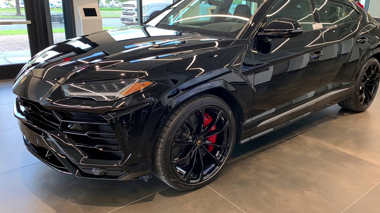 Lamborghini Urus 2020 Cold Start - YouTube