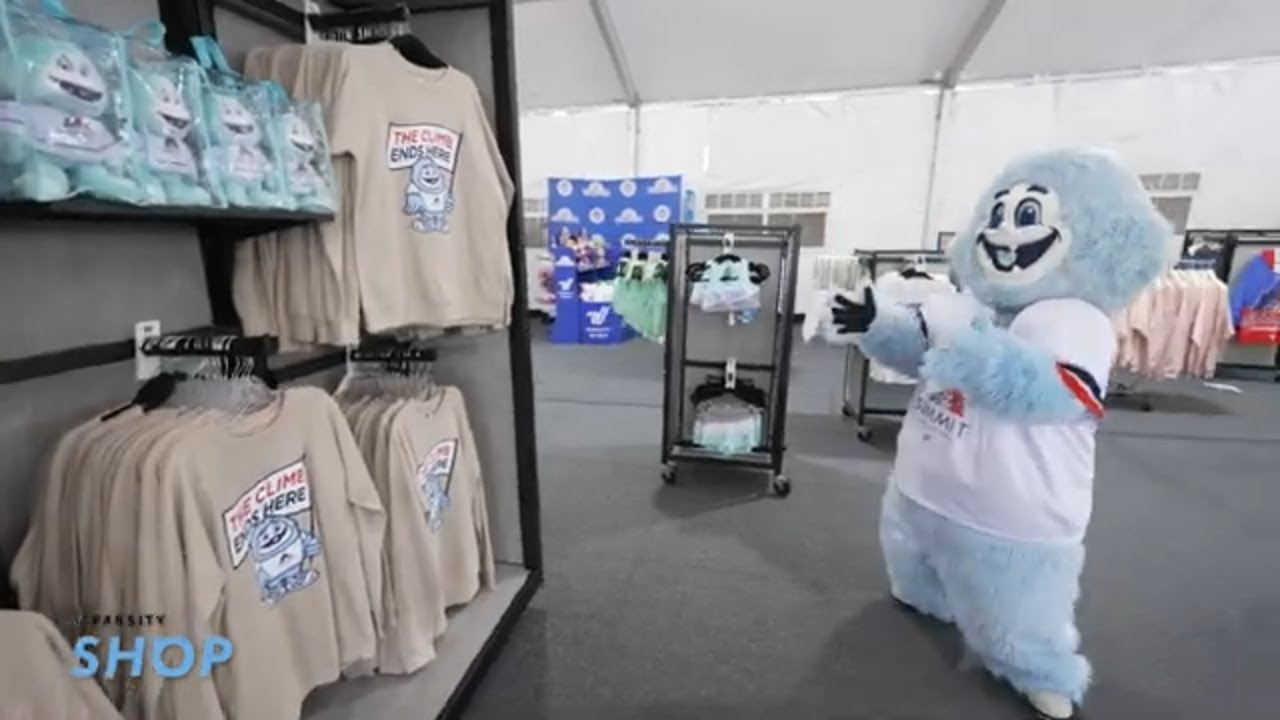 Summie Goes Shopping At The Varsity Shop At The 2024 Summit 🏔️ - YouTube